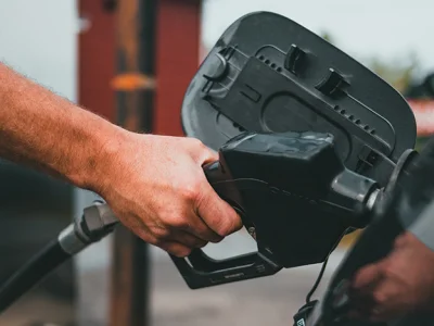 Fleet fuel cards: all you need to know | Corparison